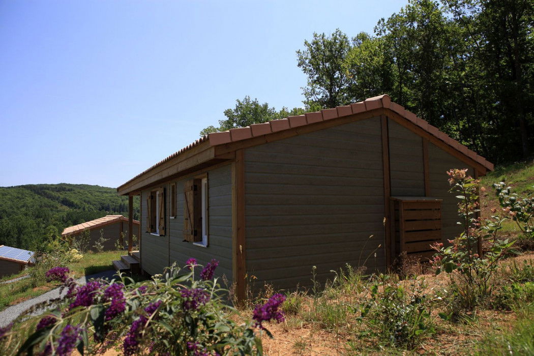 Les Hameaux de Pomette - Terres de France - Campingzuidfrankrijk.nl