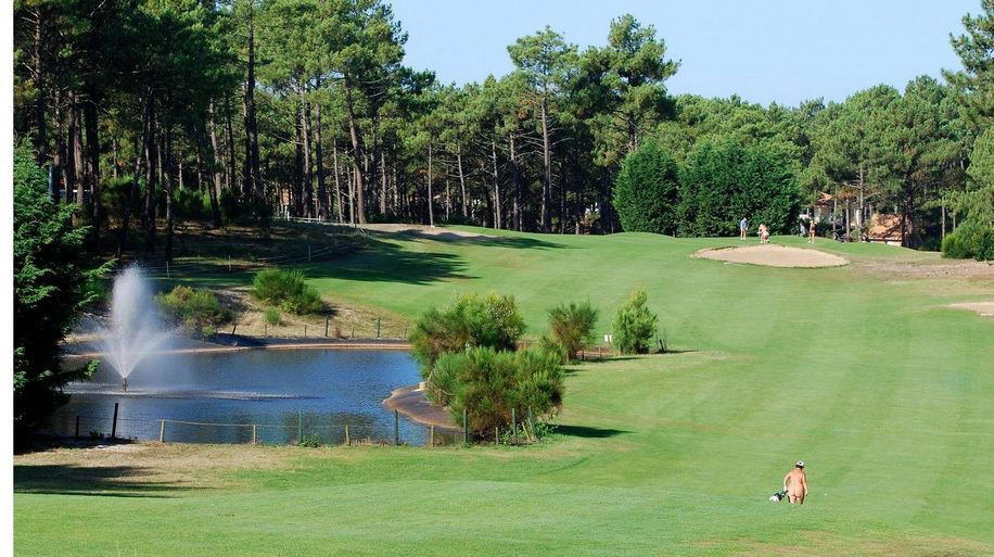 Domaine résidentiel naturiste La Jenny - Campingzuidfrankrijk.nl
