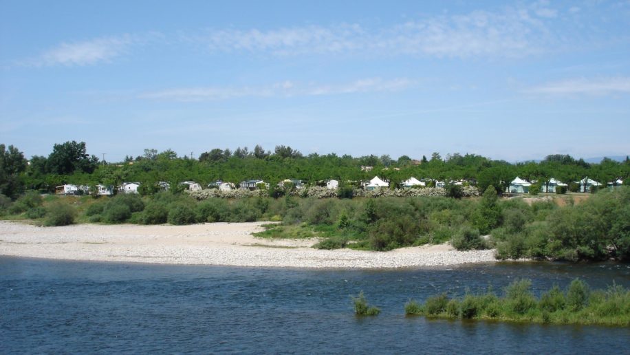 Flower Camping Le Riviera - Campingfrankrijk.eu