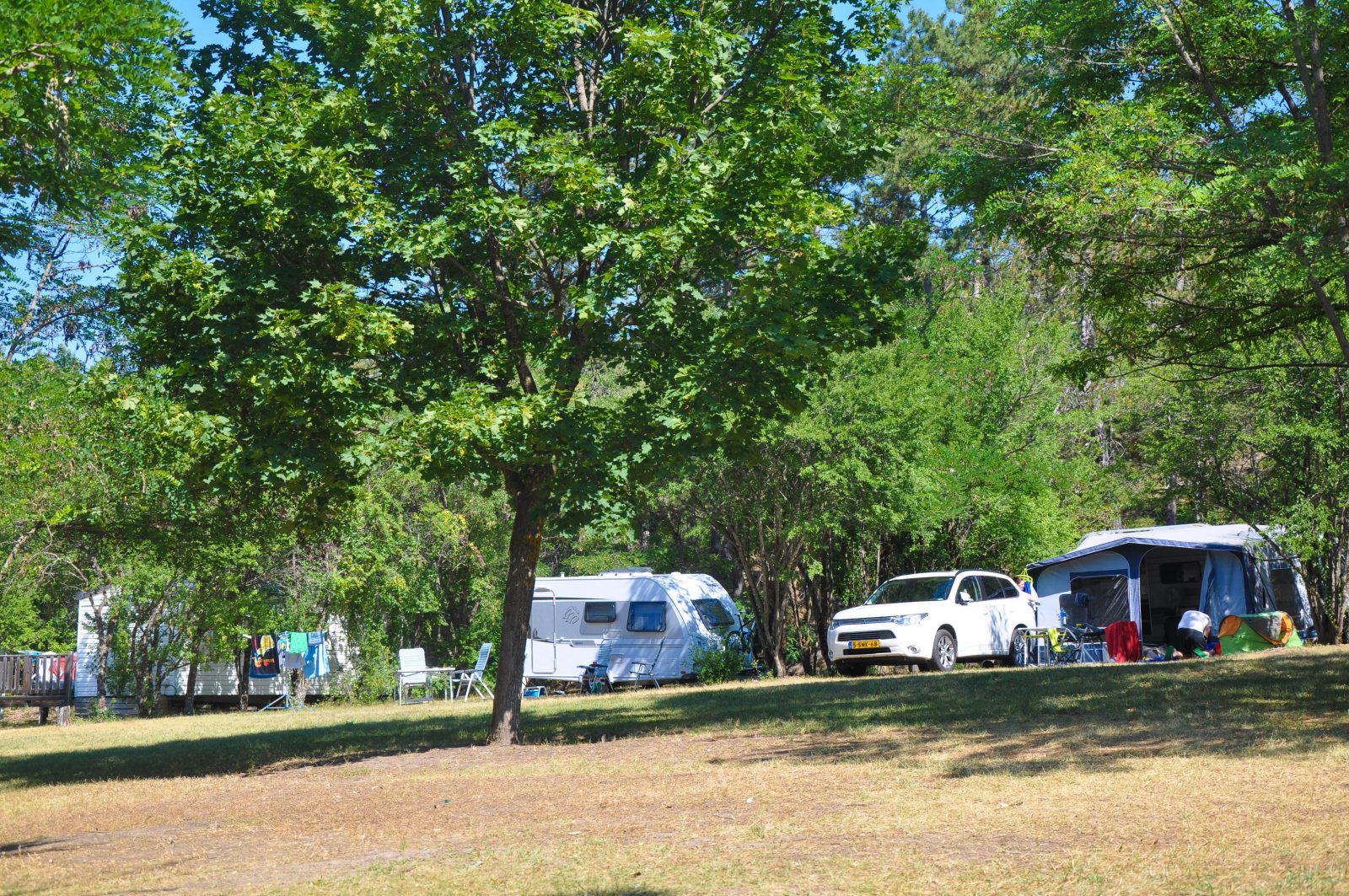 Flower Camping Le Clot Du Jay - Charmecamping.nl