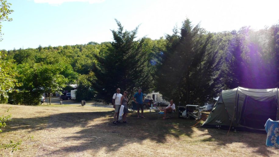 Château De Lacomté - ANWB - Campingfrankrijk.eu