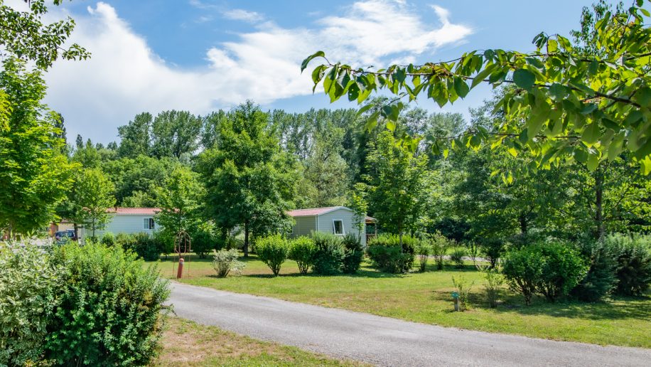 Camping Onlycamp Les Peupliers du Lac - Charmecamping.de